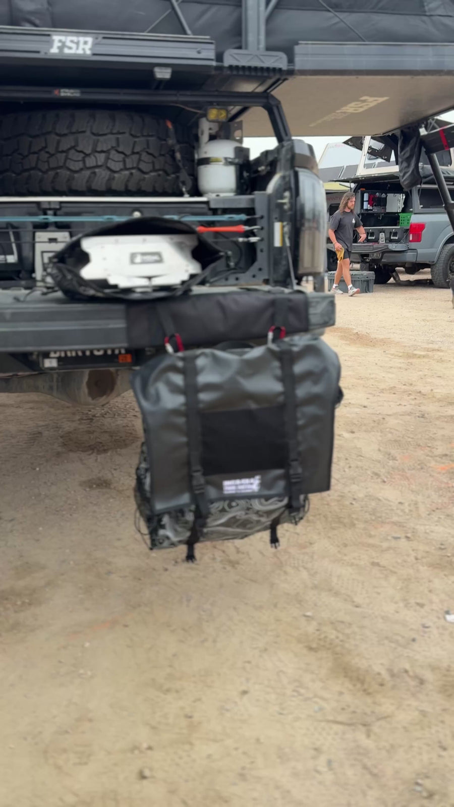 Gen 4 Overland spare tire tailgate bag | 3 compartments | No fading ...
